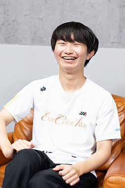 【PR】eスポーツチーム「AXIZ WAVE」に迫る練習密着＆インタビュー。強さの秘訣はメンバー同士の信頼と結束力