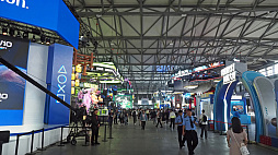 中国のゲームショウ「ChinaJoy 2025」開幕！ イベント規模の堅調な拡大により“TGSと比肩”。真夏のアツアツ上海に740社以上出展[CJ2025]