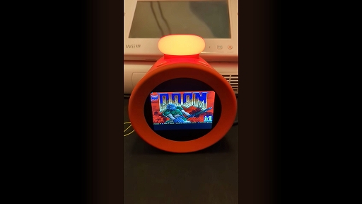 「ニンテンドーサウンドクロック Alarmo」で，FPS「DOOM」を動作させるユーザーが出現。サウンドはないが，Alarmoのダイヤルで主人公を操作