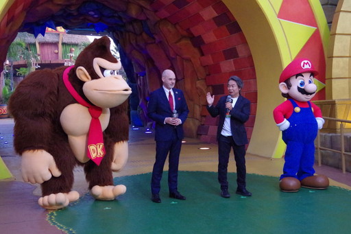 USJ「ドンキーコング・カントリー」本日，グランドオープン。セレモニーに宮本 茂氏が登場，ドンキーコングとマリオもお祝いに駆けつけた